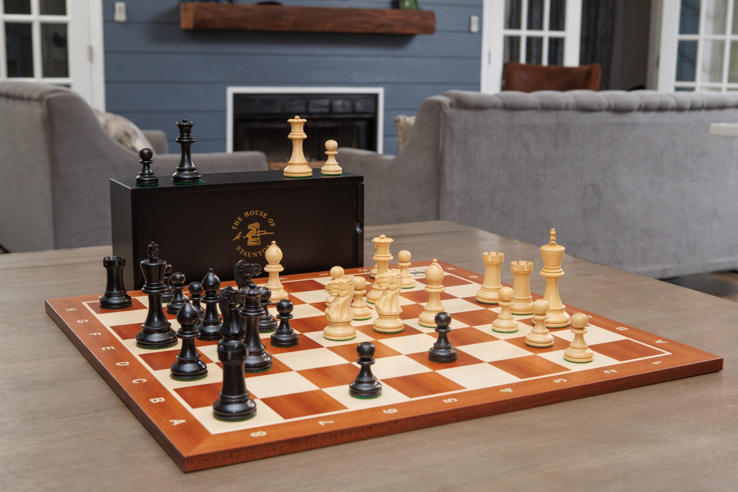 Chess Castling: Secure Your King Early and Attack! – Wholesale Chess